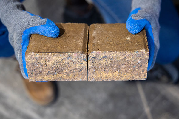 Concrete Block Cutting: Split Face vs Saw Cut